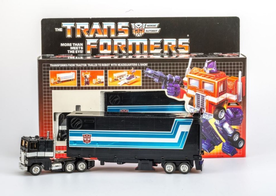 TRANSFORMERS G1 Reissue Optimus Prime boxed or without box Free ...