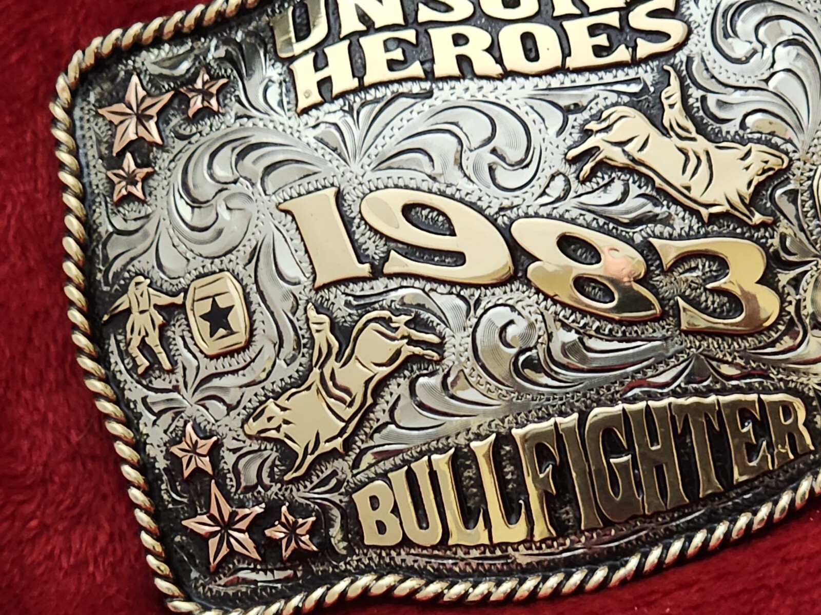 TROPHY CHAMPION RODEO BUCKLE☆PRO BULLFIGHTER☆UNSUNG HEROES☆1983☆RARE ...