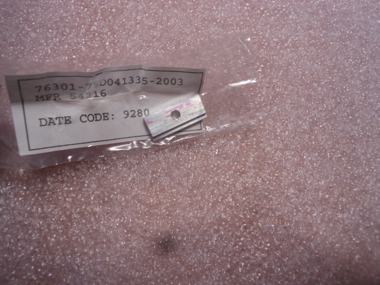 RED WING / BOEING RETAINER PART # 75D041335-2003 NSN: 5935-01-368-8689 ...
