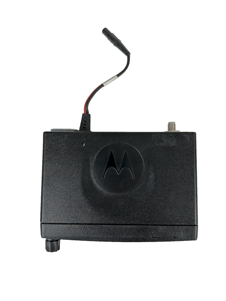 Motorola Radius CM300 438-470 MHz UHF 40 W Two Way Radio AAM50RPF9AA1AN ...
