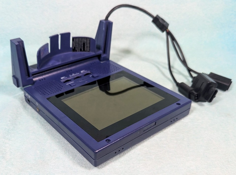 Intec indigo Nintendo GameCube Portable Screen - Powers On - Screen ...