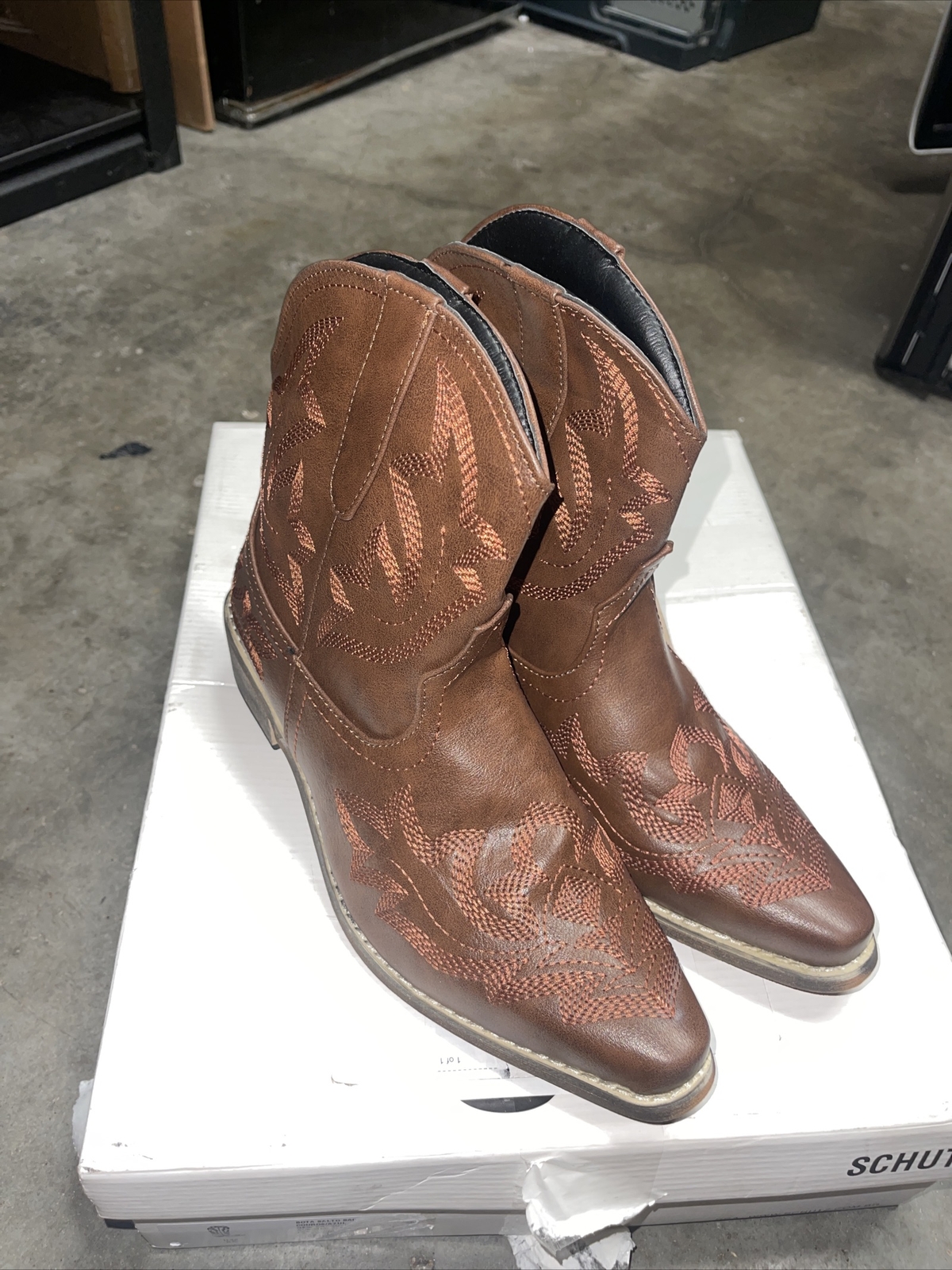 Schutz Womens Cowboys Boot Booties Size 8B | eBay