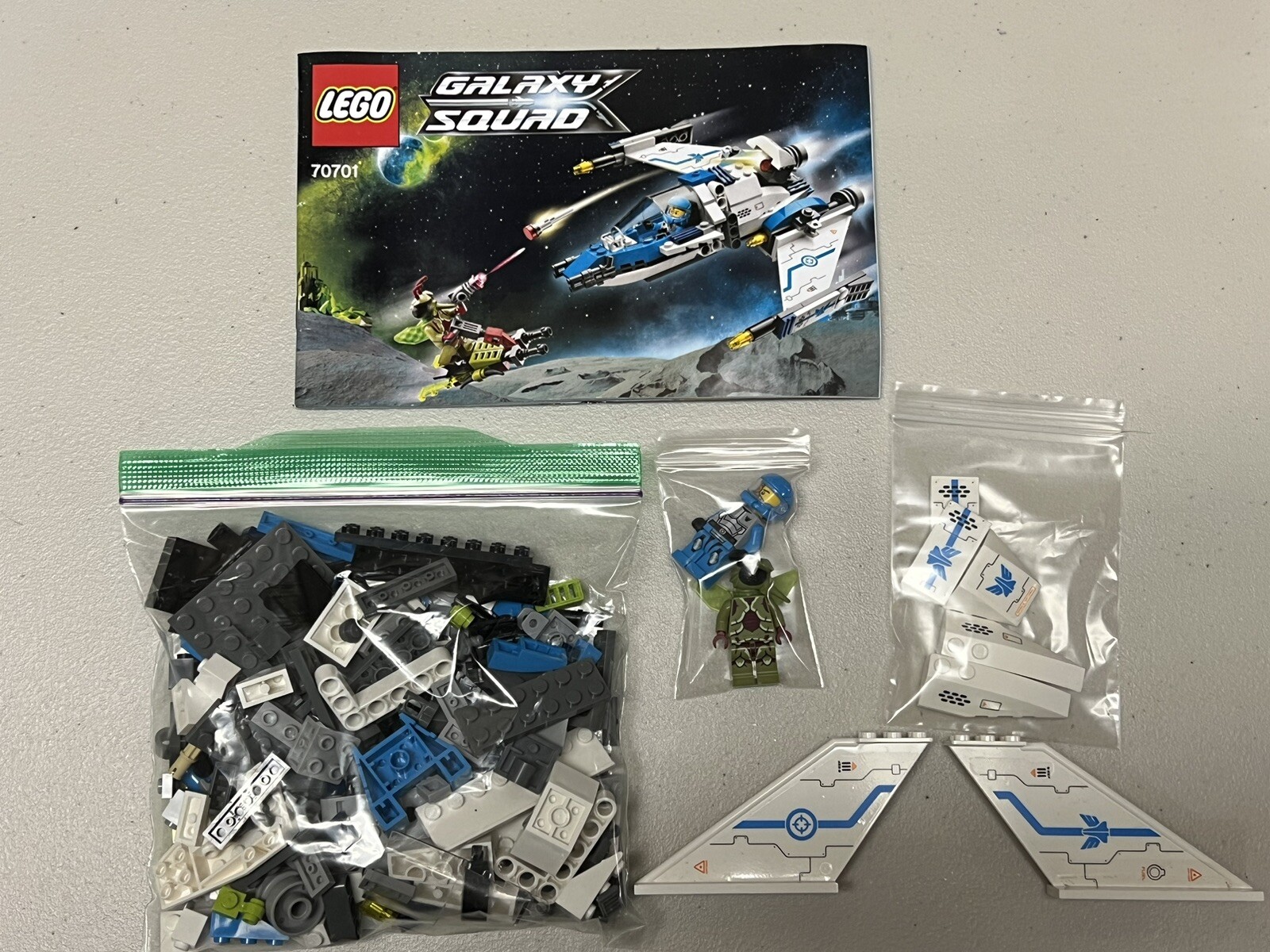 Lego Set 70701 GALAXY SQUAD-SWARM INTERCEPTOR 100% Complete ...