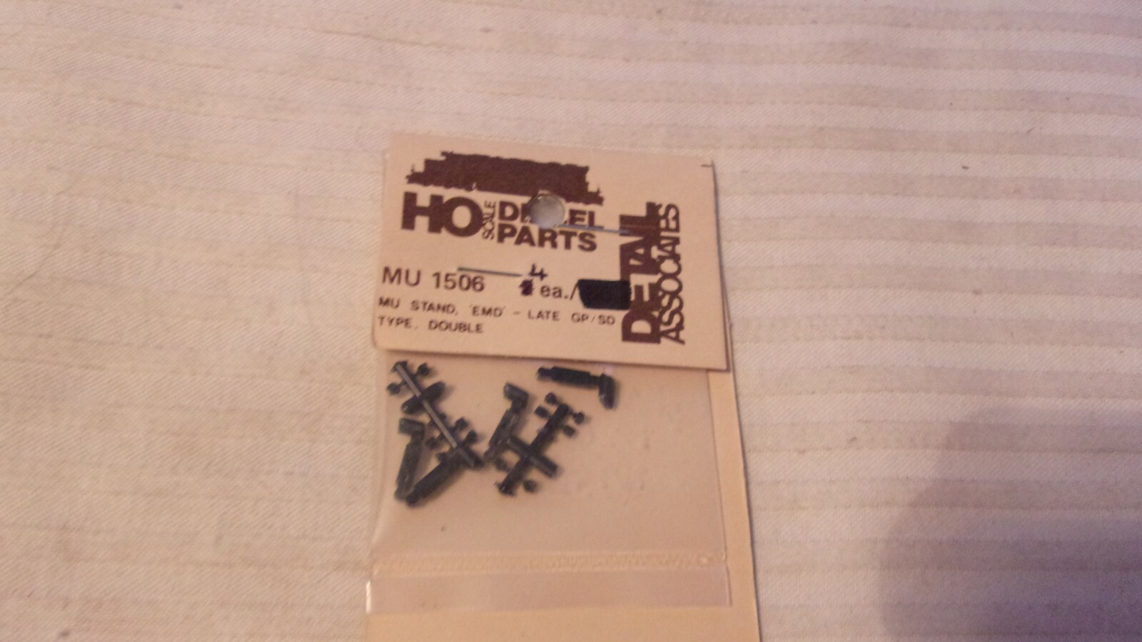 Detail Associates HO Mu Stand EMD Late Gp50 Type Double (mu1506) for ...