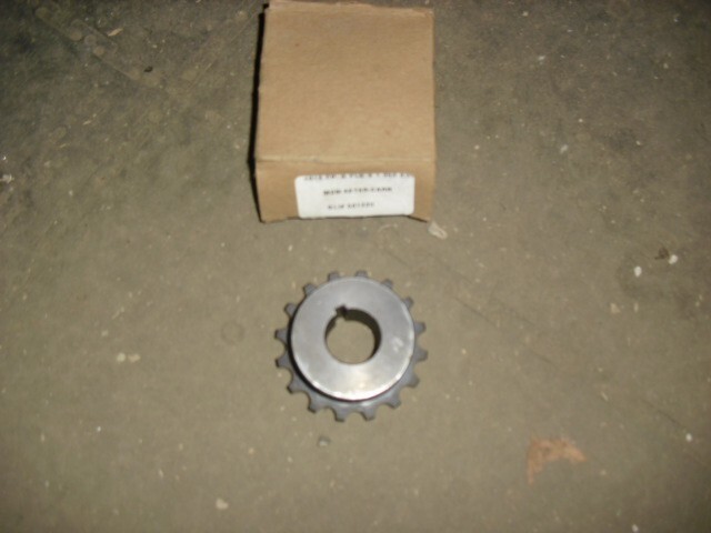 McMASTER-CARR ROLLER CHAIN SPROCKET 4016 CPLG FLG X 1.250 KW GLI ...