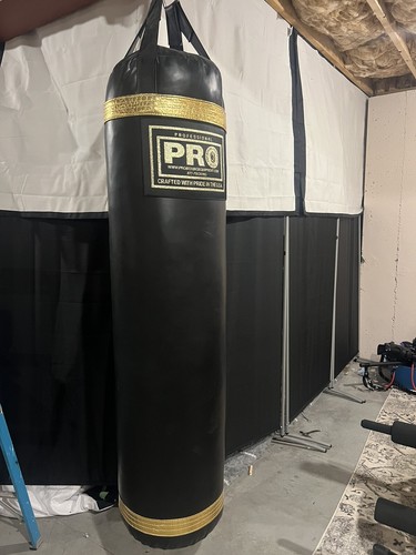LE PRO Boxing Heavy Punching Bag 120 lbs Black And Gold Custom Boxing ...