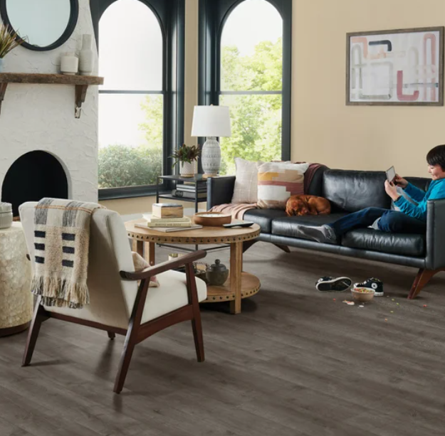 Mohawk Torrey Oak 7.5in. Waterproof 20-mil Wear Layer LVP 6mm Plank ...