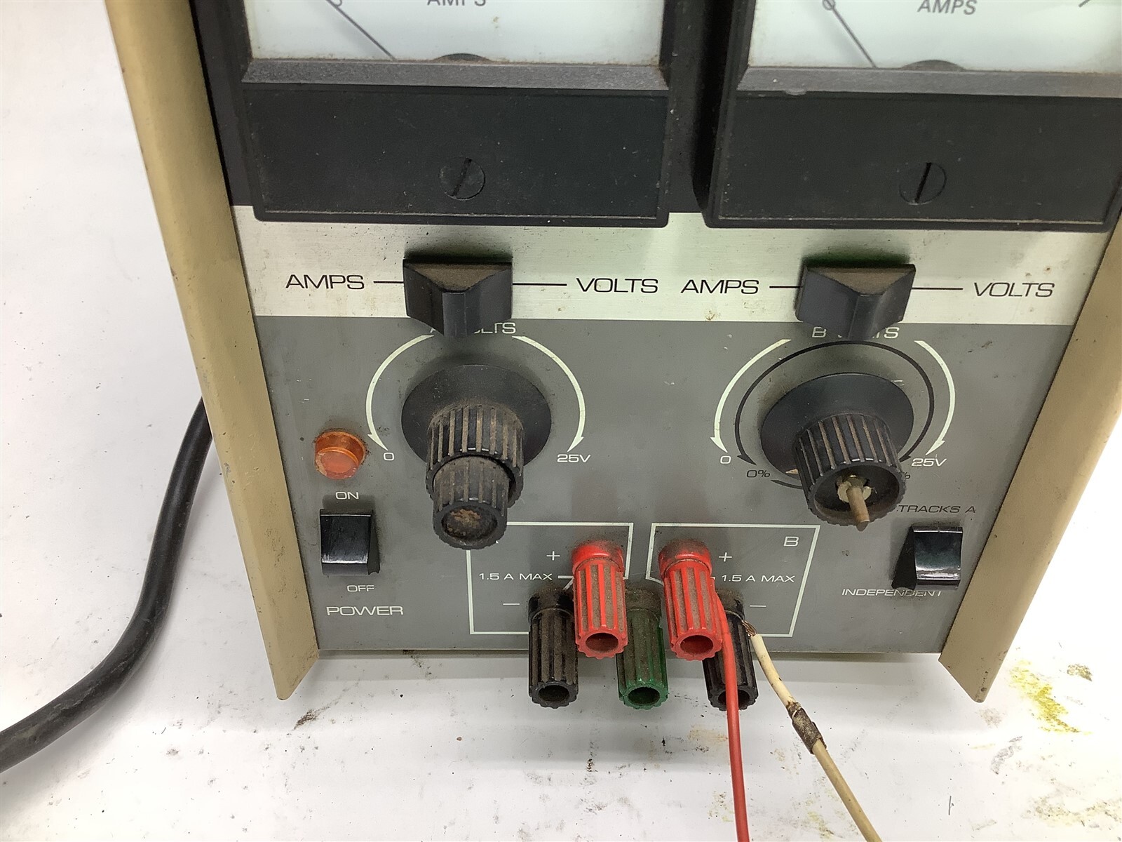 Vintage BK Precision Power Supply Model 1652 Missing Small Knob J5 | eBay