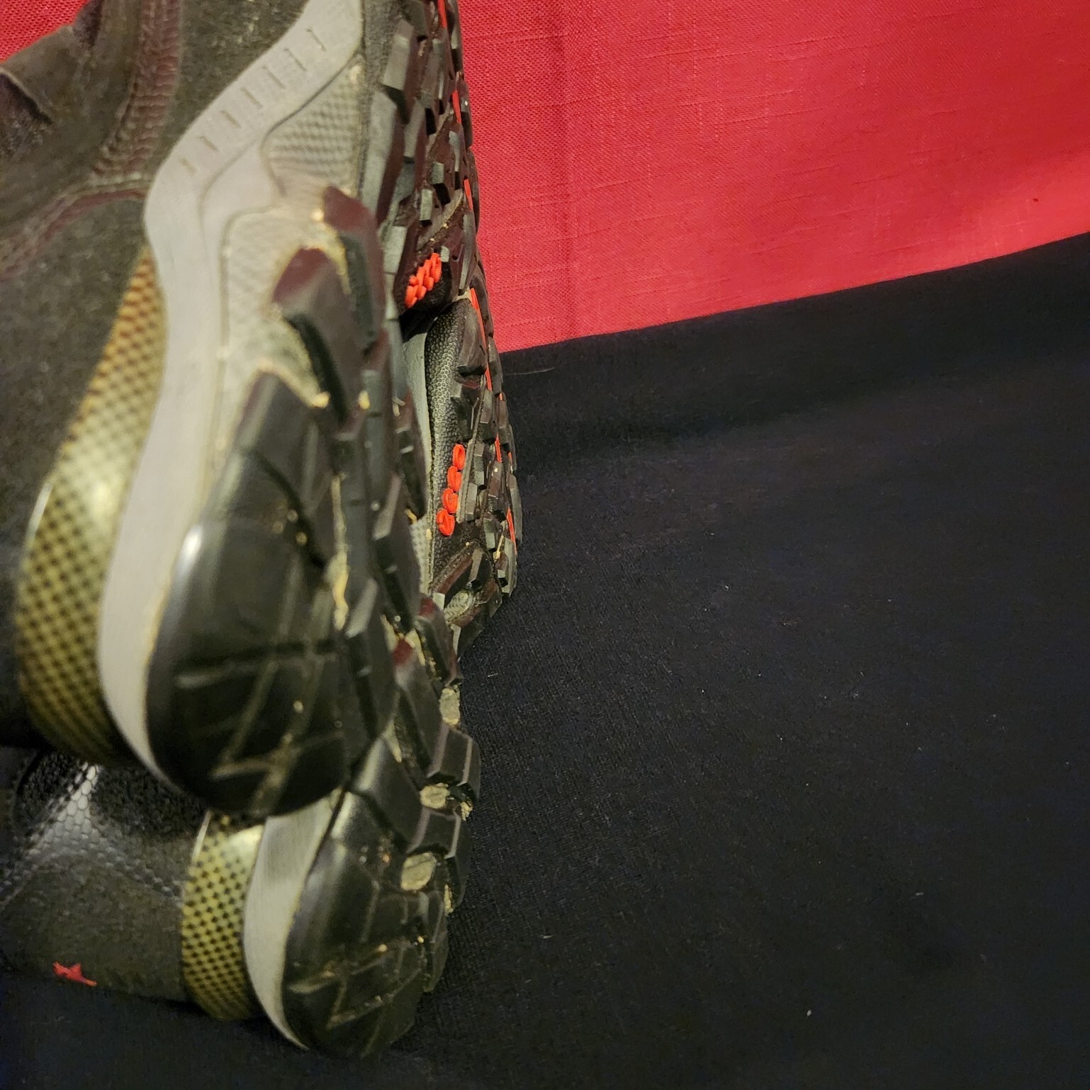 ECCO Black Receptor Technology Hiking Shoes Size 8-8.5 woman Waterproof ...