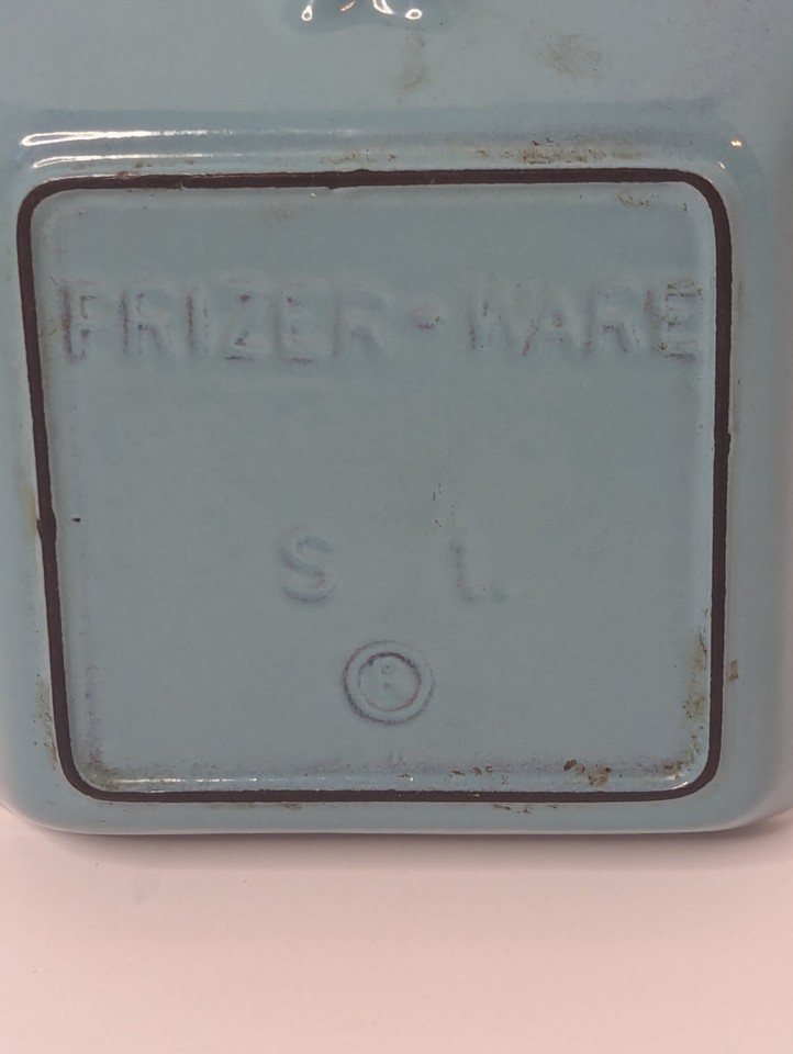 Vintage Prizer Ware Blue Enameled Cast Iron Small Squared Skillet - 4. ...