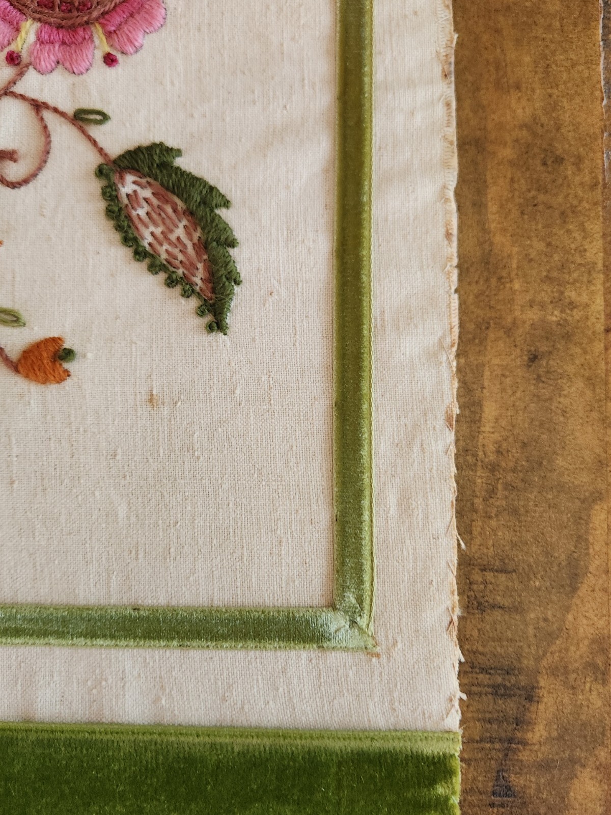 Vntg Hand Stitched Floral Crewel Embroidered Tapestry 15" X 19 1/2 ...