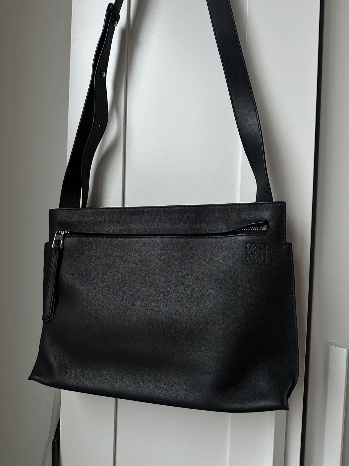 Loewe T Messenger Crossbody Leather Shoulder Bag Logo… - Gem