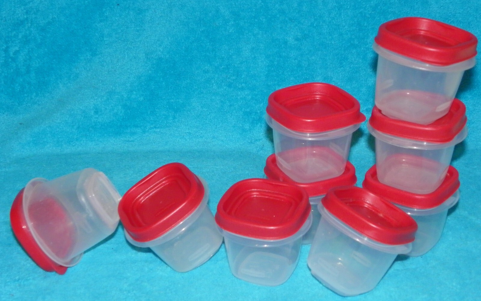 SUPERB! Lot of 9 Rubbermaid 4 oz STORAGE CUBES Container Set RED LIDS ...