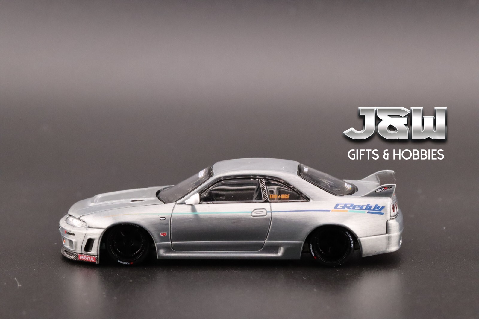 Kaido House x Mini GT Nissan GT-R (R33) Greddy GR33 V1 White KHMG113 1/ ...