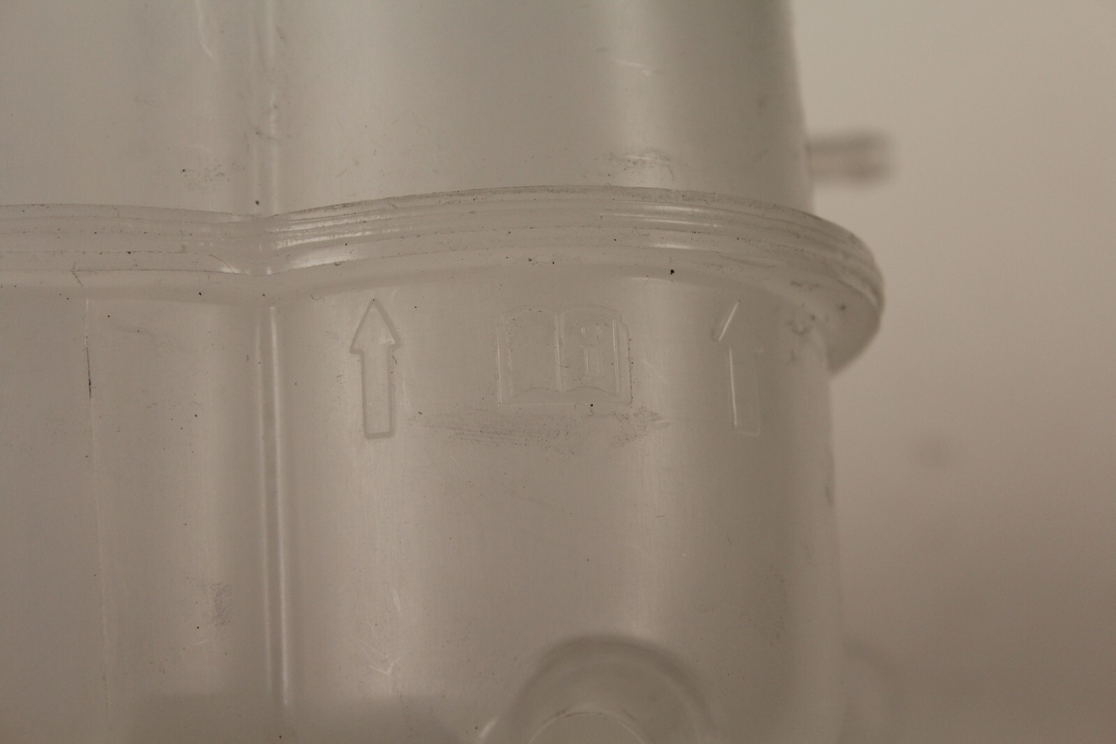 2020-2023 GM 6.6L V8 Radiator Surge Tank Part# 84630072 | eBay