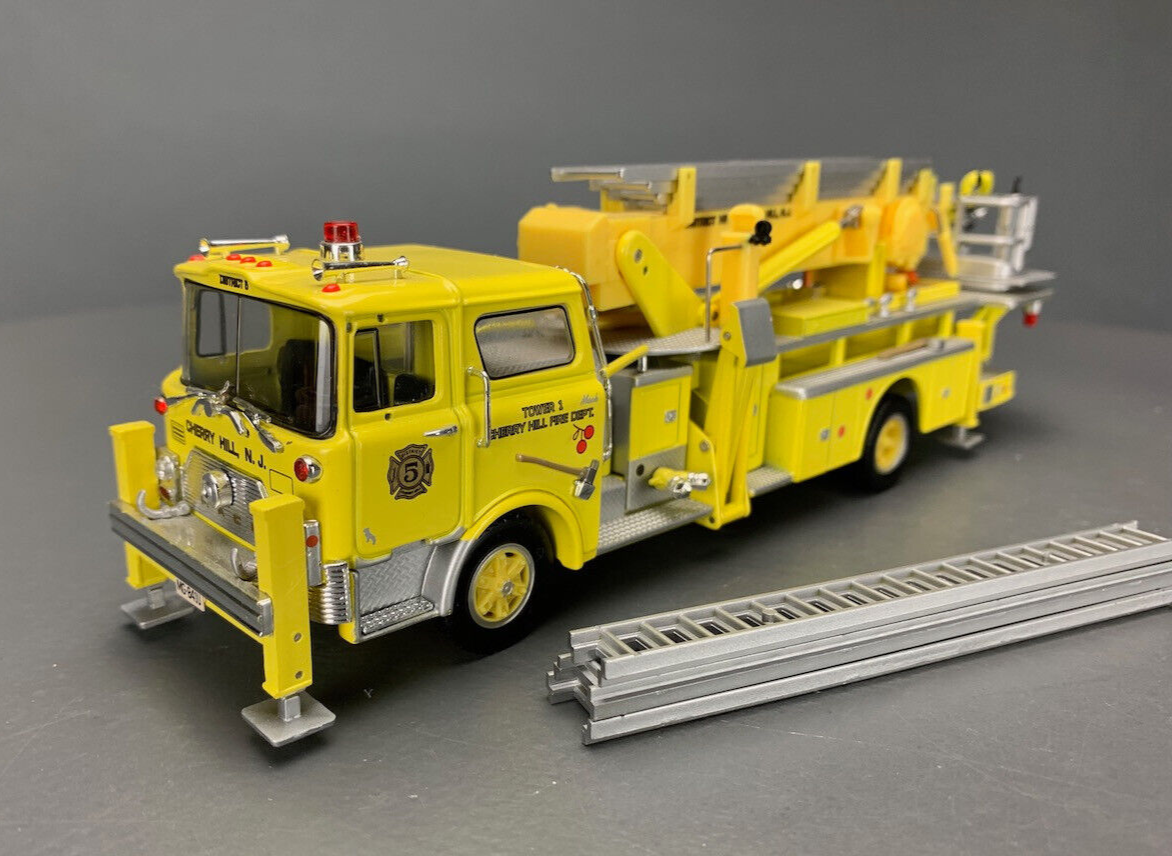 Heroes Under Fire Corgi 1 50 Mack CF Tower Ladder Truck Cherry Hill ...