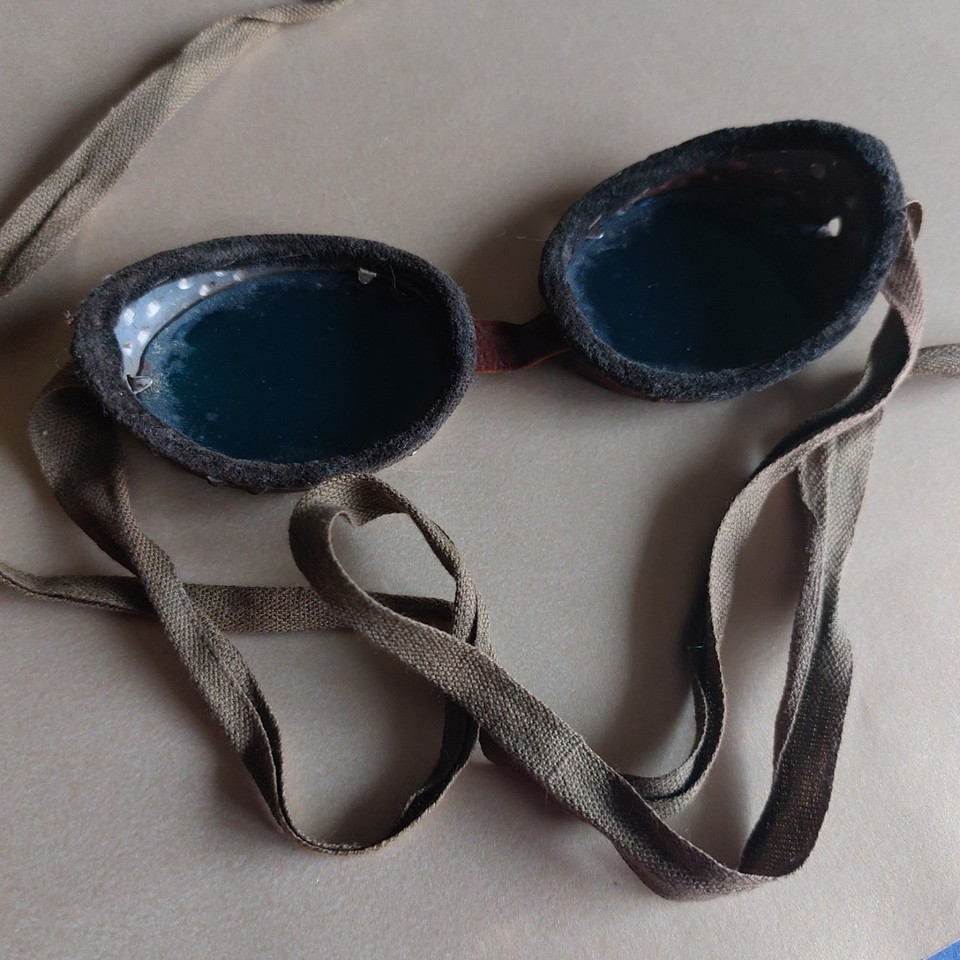 WWII British Army Military Desert / Dust Goggles Blue Lenses, Tank ...