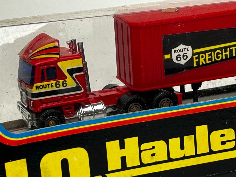 Shinsei Diecast No. 4163 HO Scale GMC Tandem Trailer Semi Truck with ...