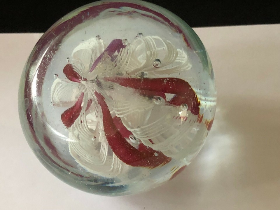 MCM Murano Magnum Fratelli Toso Zanfirico twisted filigrana paperweight ...