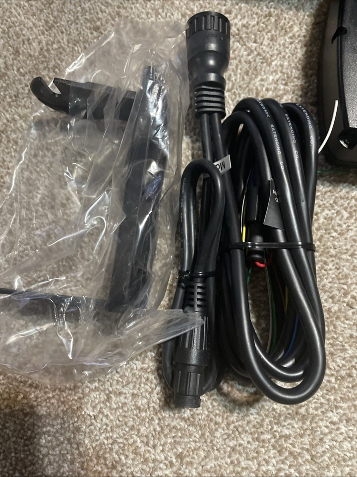 Garmin Fishfinder 160 With New Transducer Water Speed Sensor & Mount ...