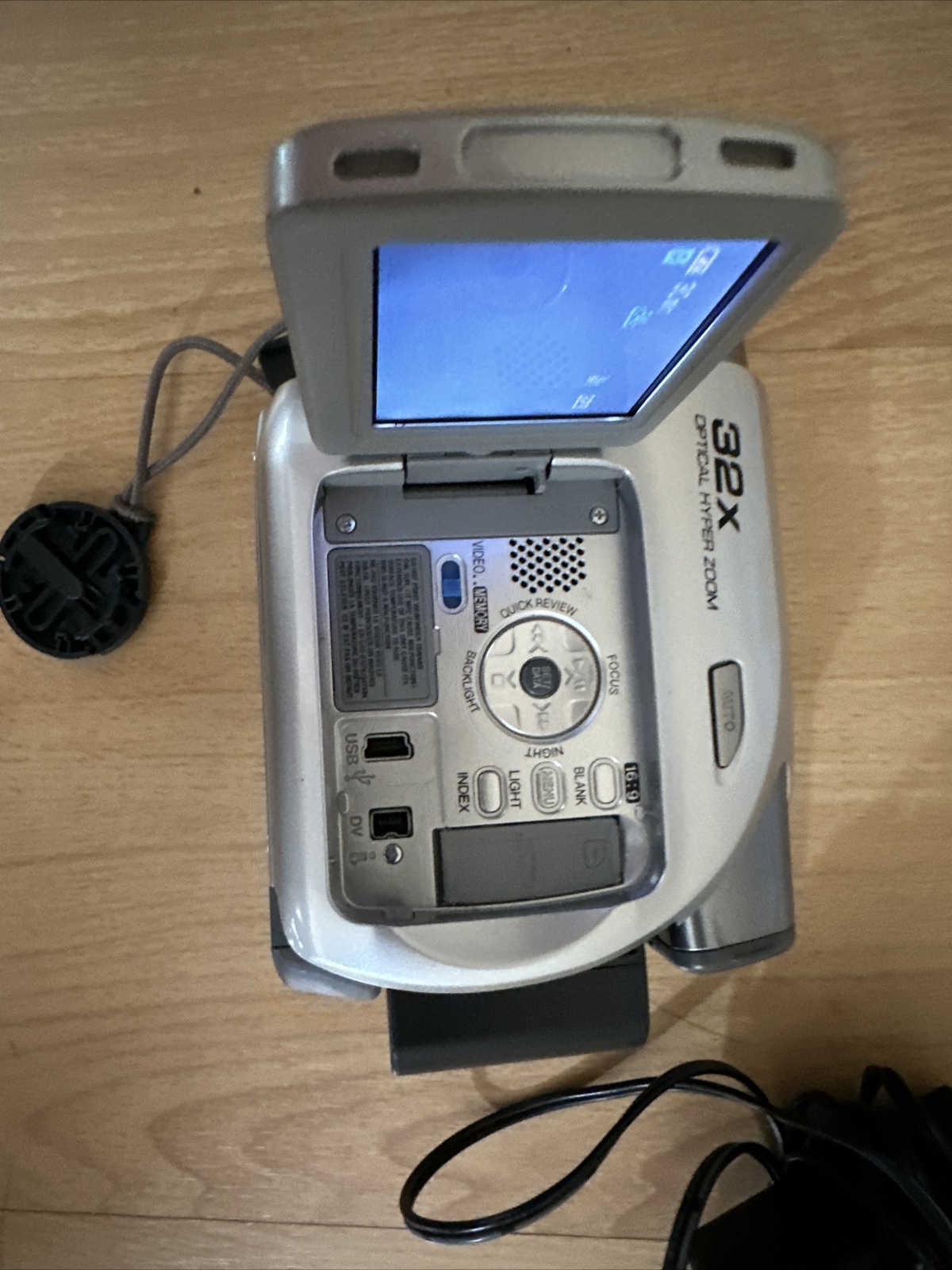 JVC GR-D370U Digital Video Camera 32X Optical 800X Digital Zoom | eBay