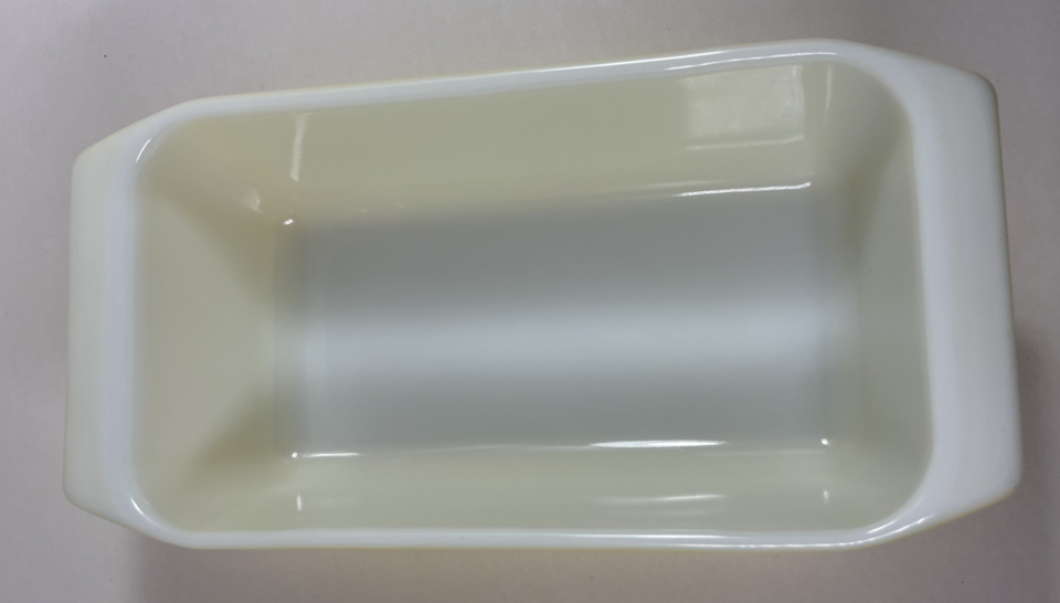 BEAUTIFUL Vintage PYREX 913 Loaf Pan Lemon Yellow Ovenware 8 1/2 x 4 1/ ...