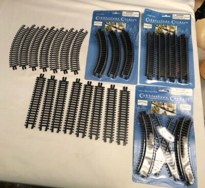 COBBLESTONE CORNERS COLLECTIBLES TRAIN SET LOT 37 Pieces | eBay