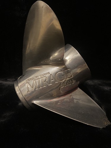 Mercury Marine Mirage Plus 21p 48-13702 RH Prop Propeller 3 Blade ...
