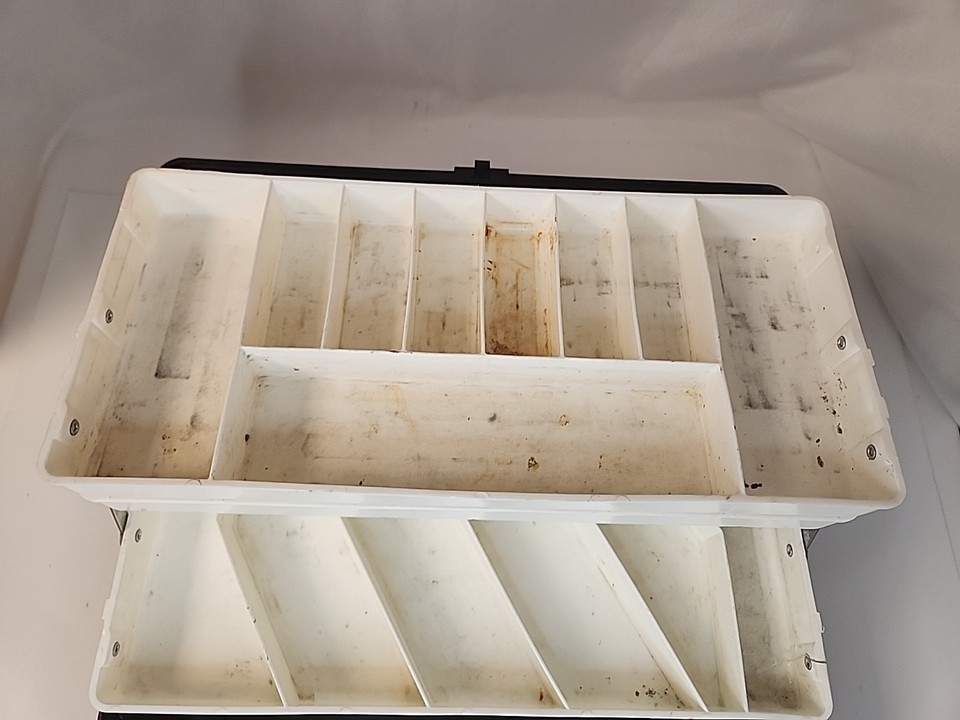 Vintage Old Pal Wahoo PF-2300 Tackle Fishing Box Nice Display For Lures ...