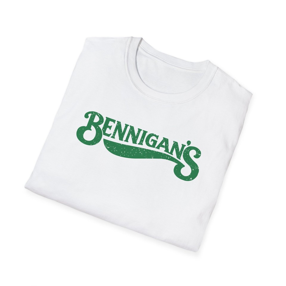Bennigan's T-shirt 80's 90's Bennigans logo Irish classic distressed ...