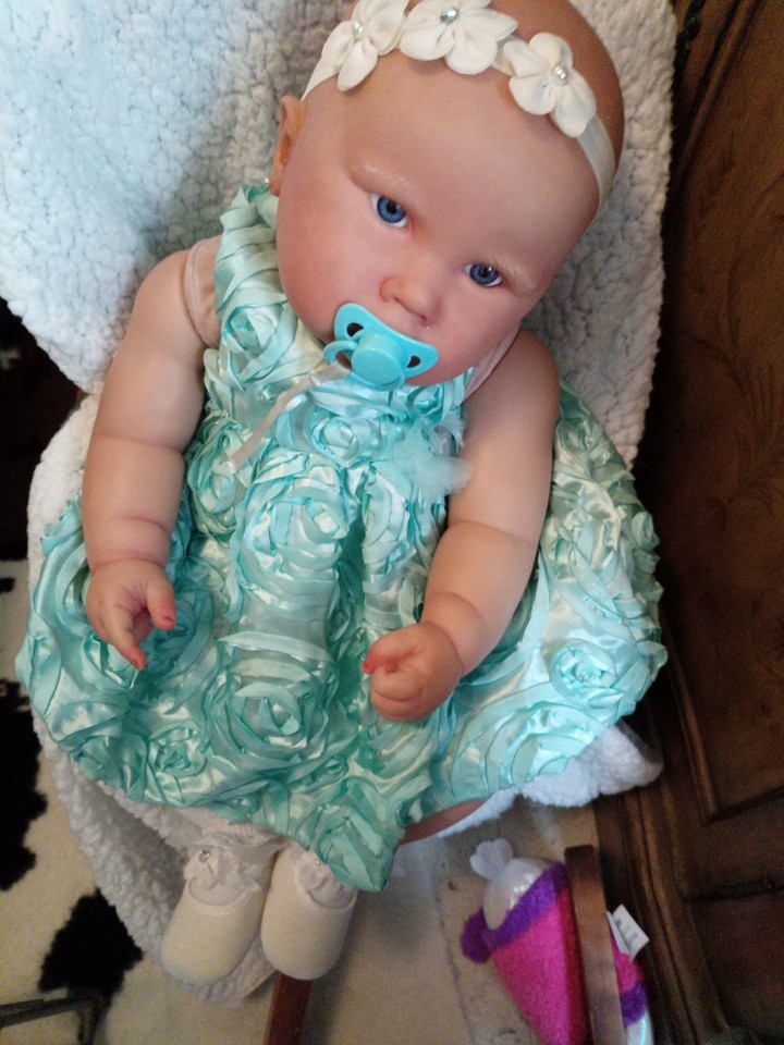 Laura Lee Eagles Reborn charlette 12mos. | eBay