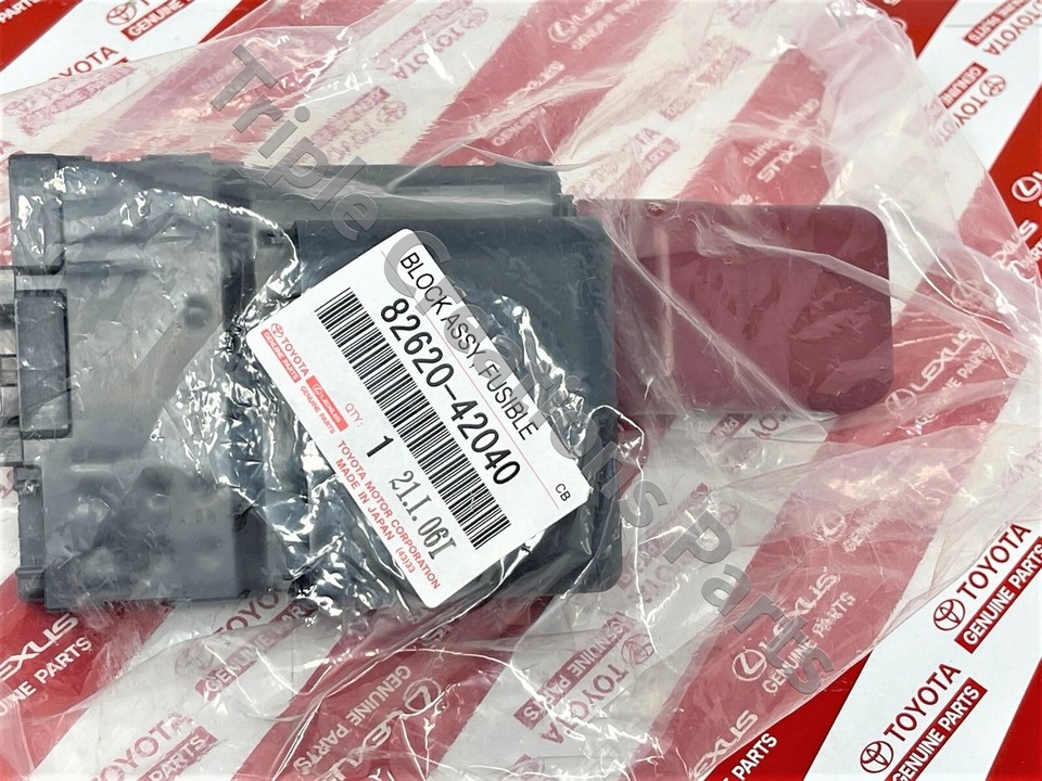Genuine New Toyota 01-05 RAV4 Fusible Link Block Assy 82620-42040 OEM ...