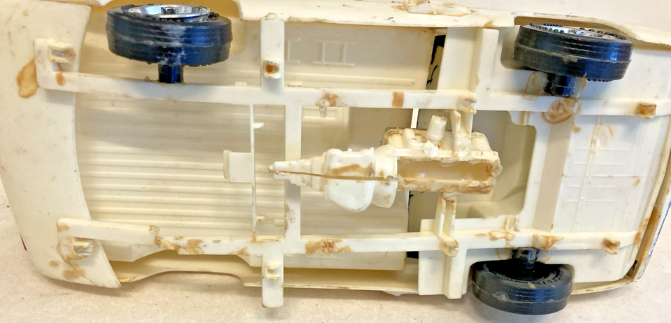 Vintage AMT Vantasy Dodge Deora Custom Camper 1/25 Built Junkyard ...