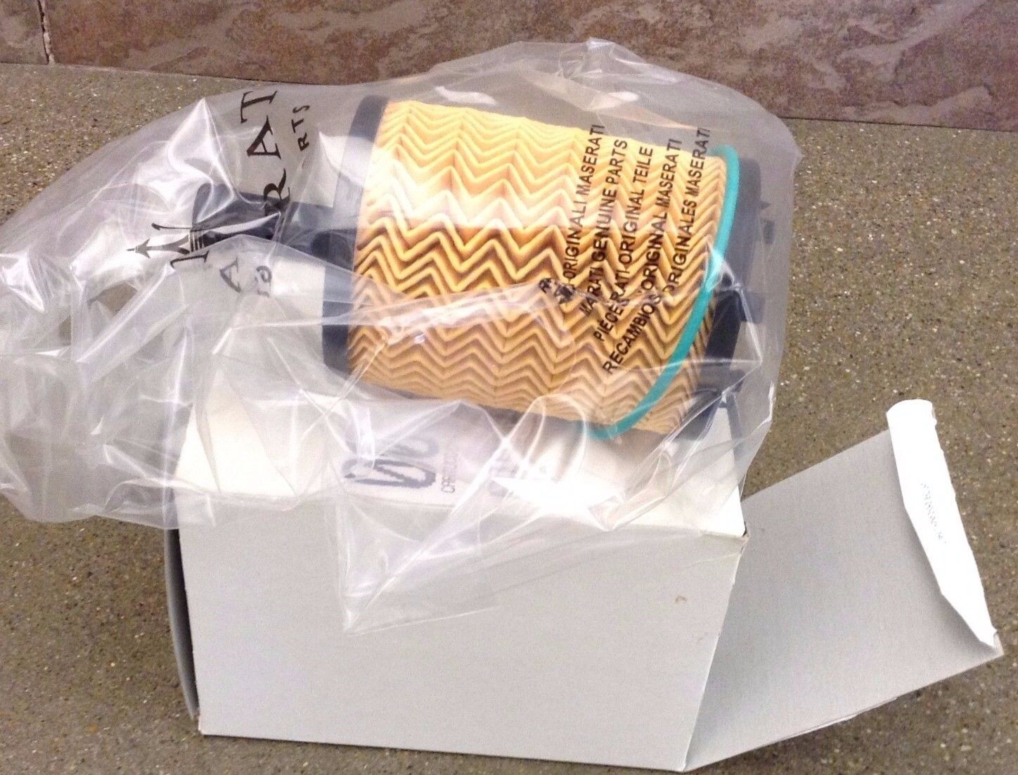 2014-18 MASERATI QUATTROPORTE 3.8 V8 FERRARI 458 OIL FILTER 280901 / ...