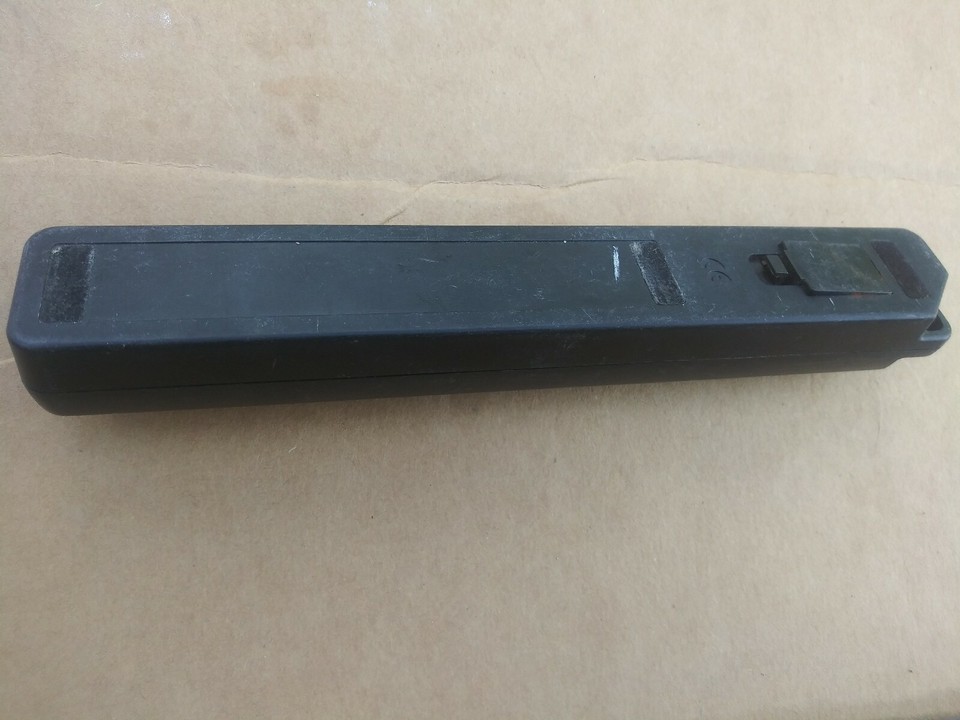 VuePoint FPM50b Large Tilt Mount for 30-52 TVs (level only) | eBay