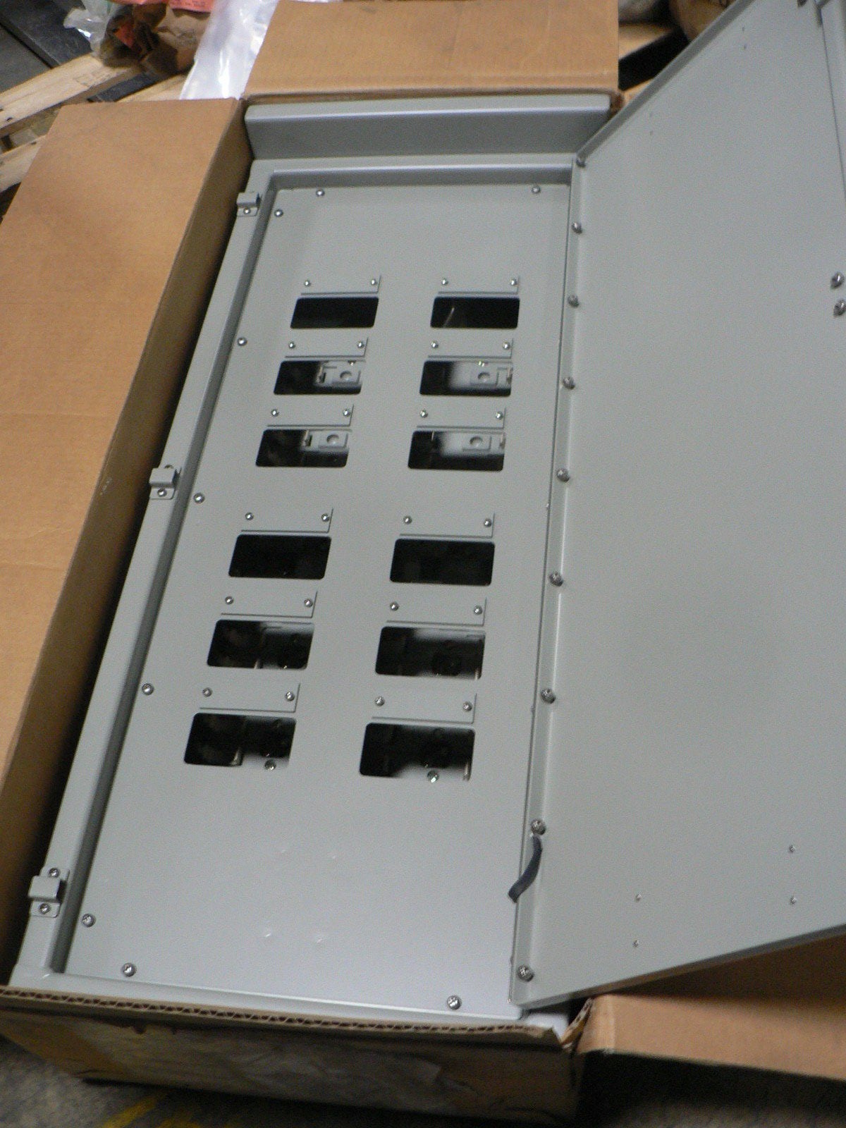 MIL-STD POWER DISTRIBUTION PANEL M23928/2-06-DP NMP CORP. 70090-02-312 ...
