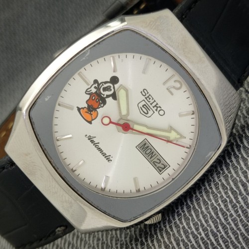 VINTAGE SEIKO 5 AUTOMATIC JAPAN MENS CARTOON SILVER COLOR DIAL WATCH ...