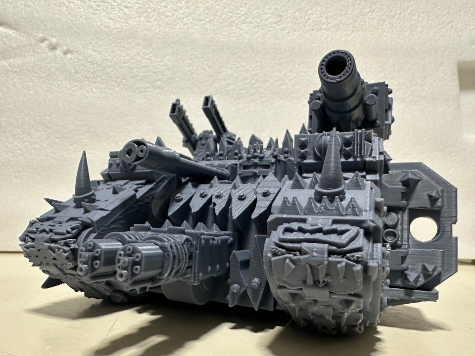 Ork Tank 3D printed FDM Looted Land Raidorr miniature tank for War ...