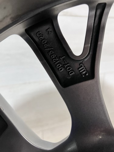 20” inch jeep grand Cherokee OEM Wheels & Tires 265/50/R20 Pirelli ...