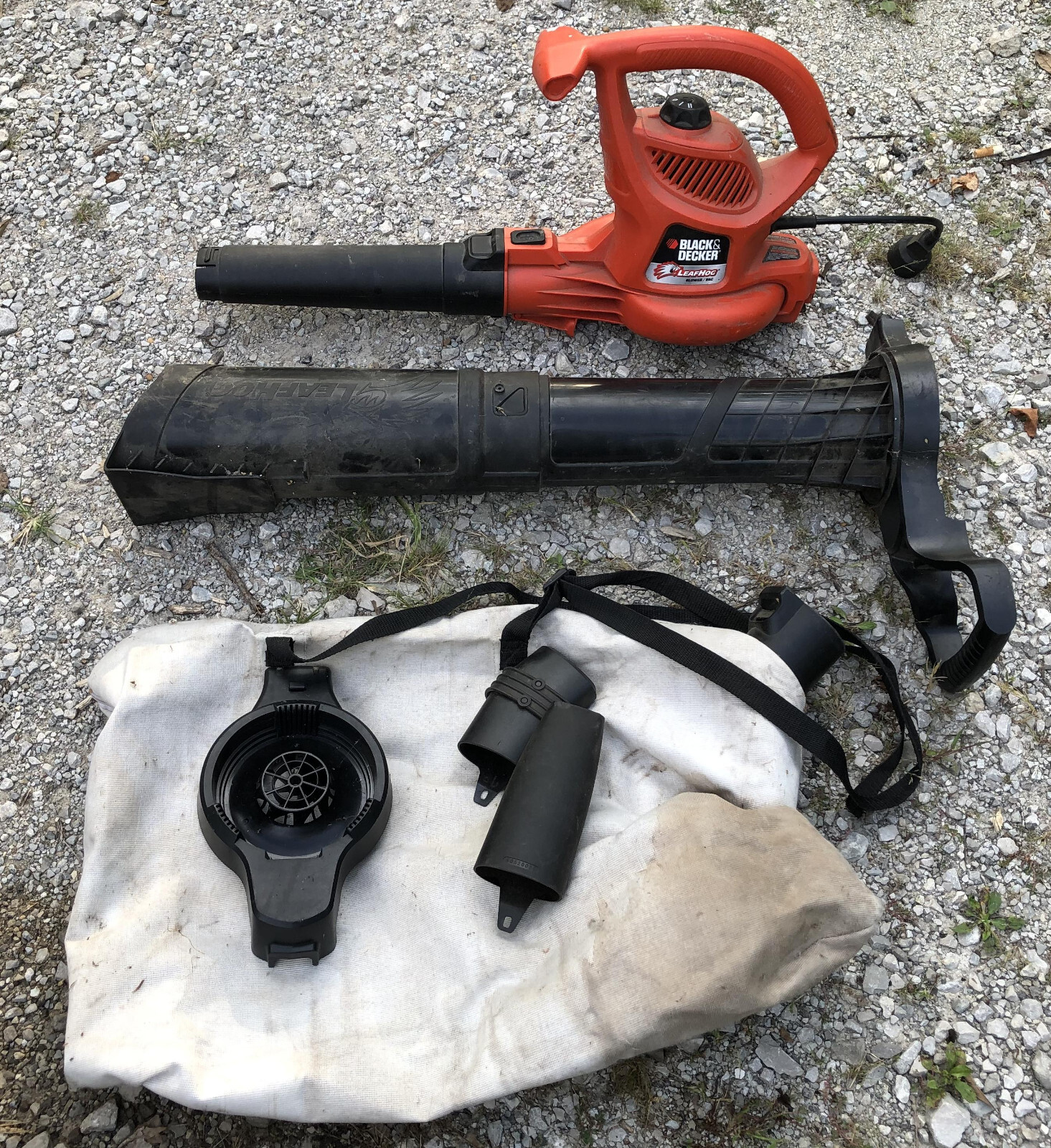 Black & Decker Leaf Hog 240MPH Blower / Vacuum / Mulcher, Model ...