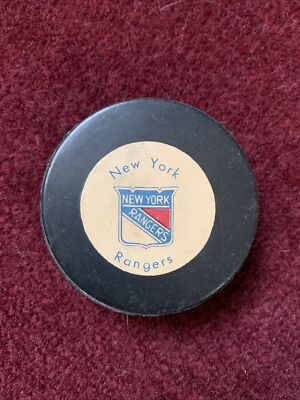 VINTAGE RAWLINGS PUCK NEW YORK RANGERS MIC | eBay