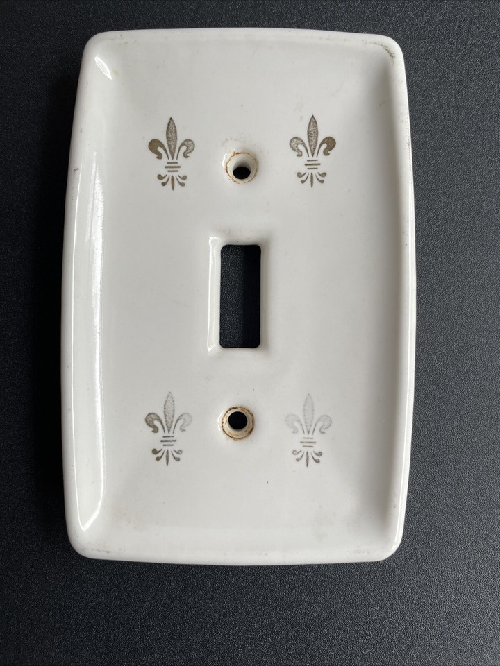 Towne Ceramic Outlet Cover Switch Plate Robe Hooks White Gold Fleur-de ...