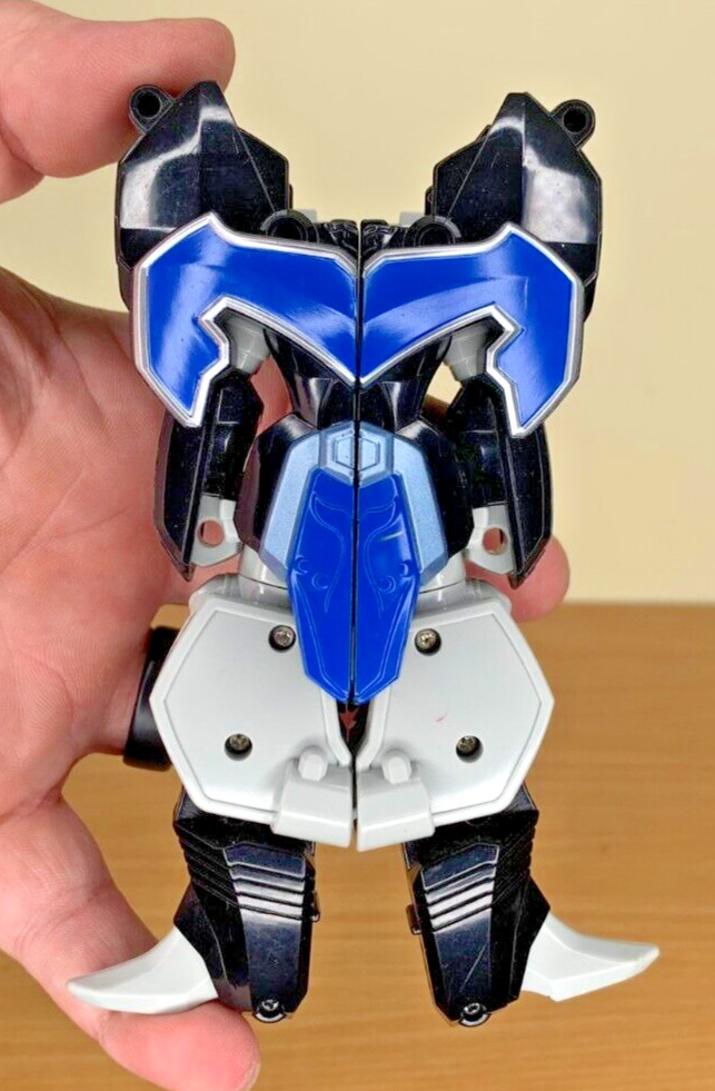Power Rangers Mystic Force Blue Ranger Zord