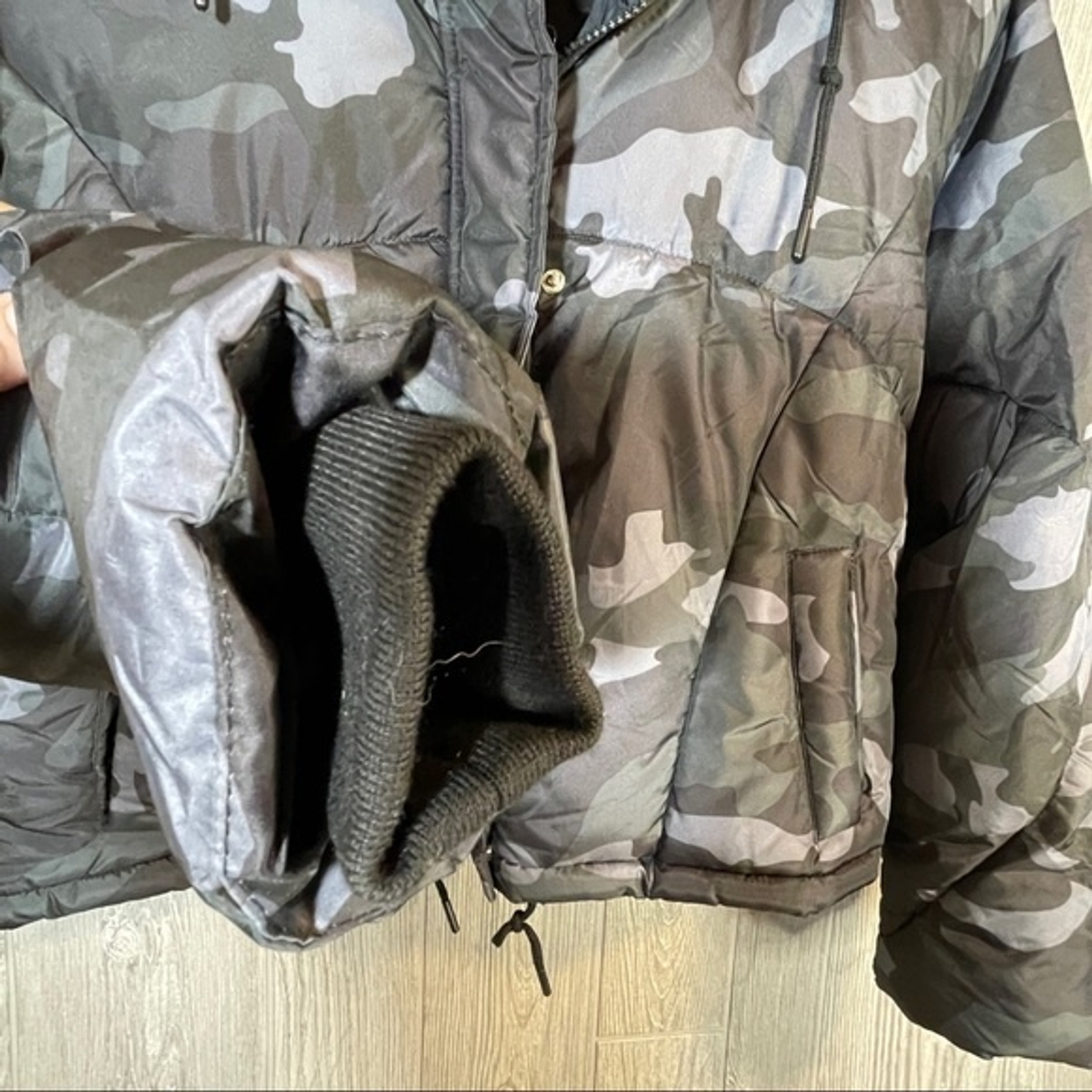 Sebby cropped camo puffer Size S | eBay