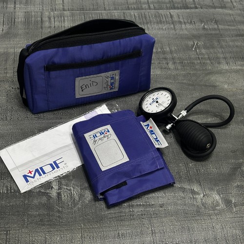 MDF Instruments Professional Sphygmomanometer Adult Regular Case Blood ...
