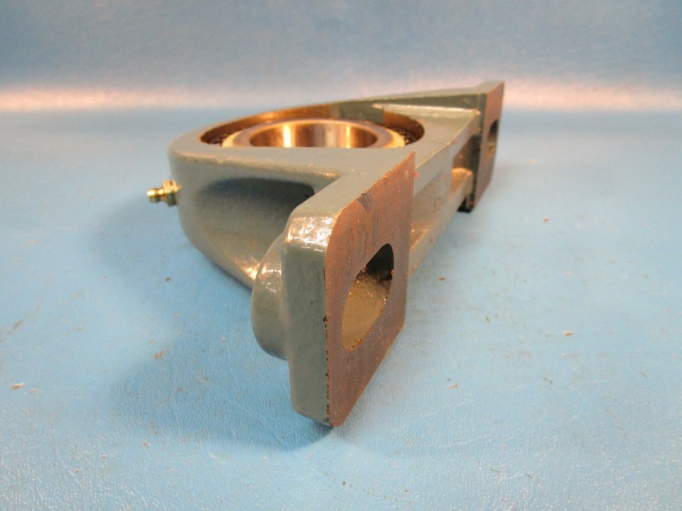 Dodge P2BSC203, 123820 Pillow Block Bearing, Setscrew Locking, 2-3/16 ...