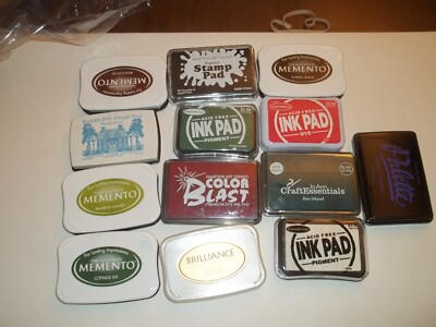 Lot 421 - 13 ink pads - various colors - Ink Pad, Memento, Brilliance ...