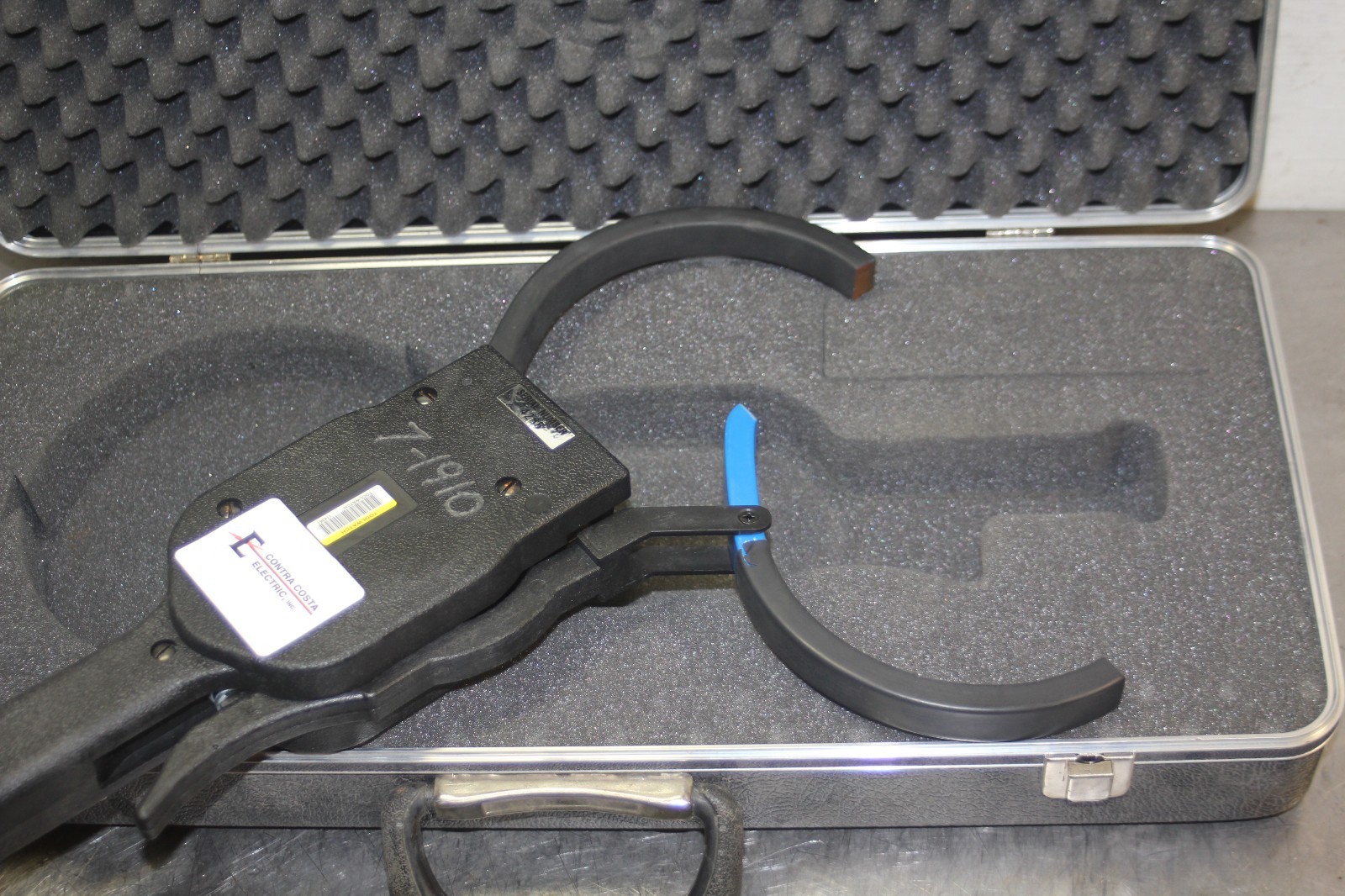 VINTAGE Portable Ground DetectoR SQUARE D AMPERES METER | eBay