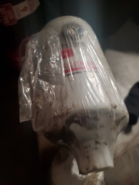 FS19608 Genuine Fleetguard Fuel Water Separator for sale online | eBay