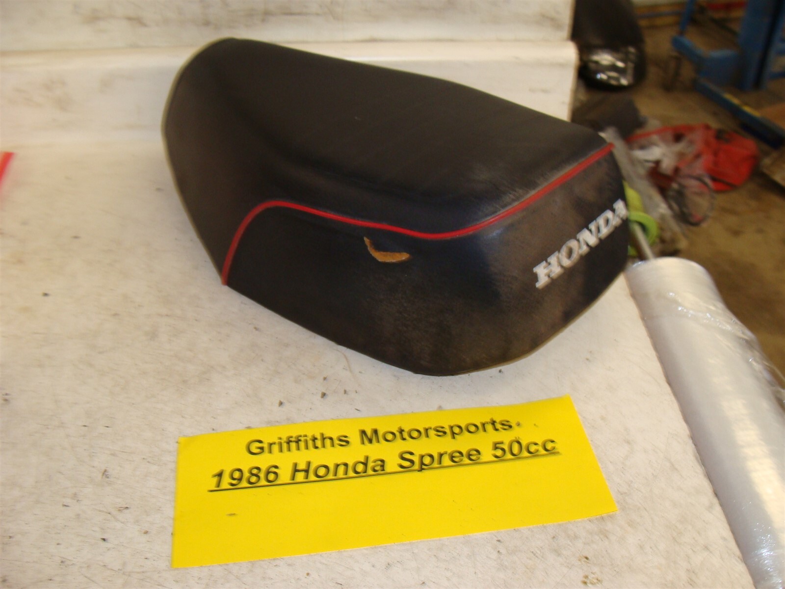 86 HONDA SPREE NQ50 scooter moped 84 85 87 oem original complete seat 1 ...